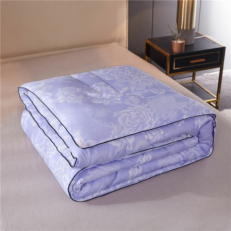 Шелковое одеяло из чистого хлопка, выстиранное зимой.