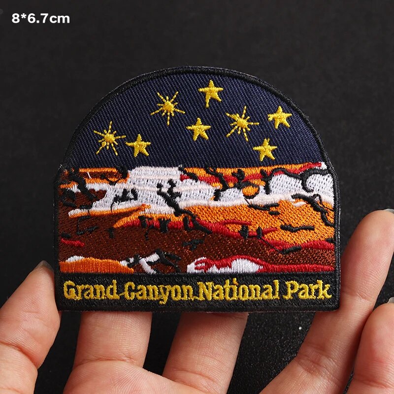 Нашивки с вышивкой "Паук, лошадь, медведь, кошка" G-BT0008-2