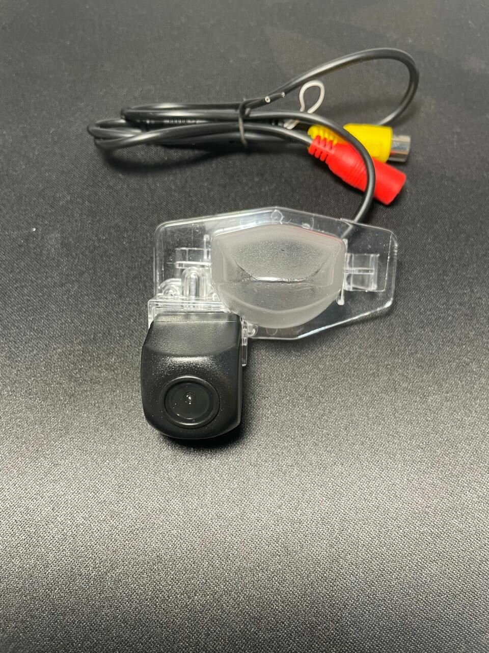 Камера заднего вида Honda CR-V III(07-11) / Jazz / Fit (2009+