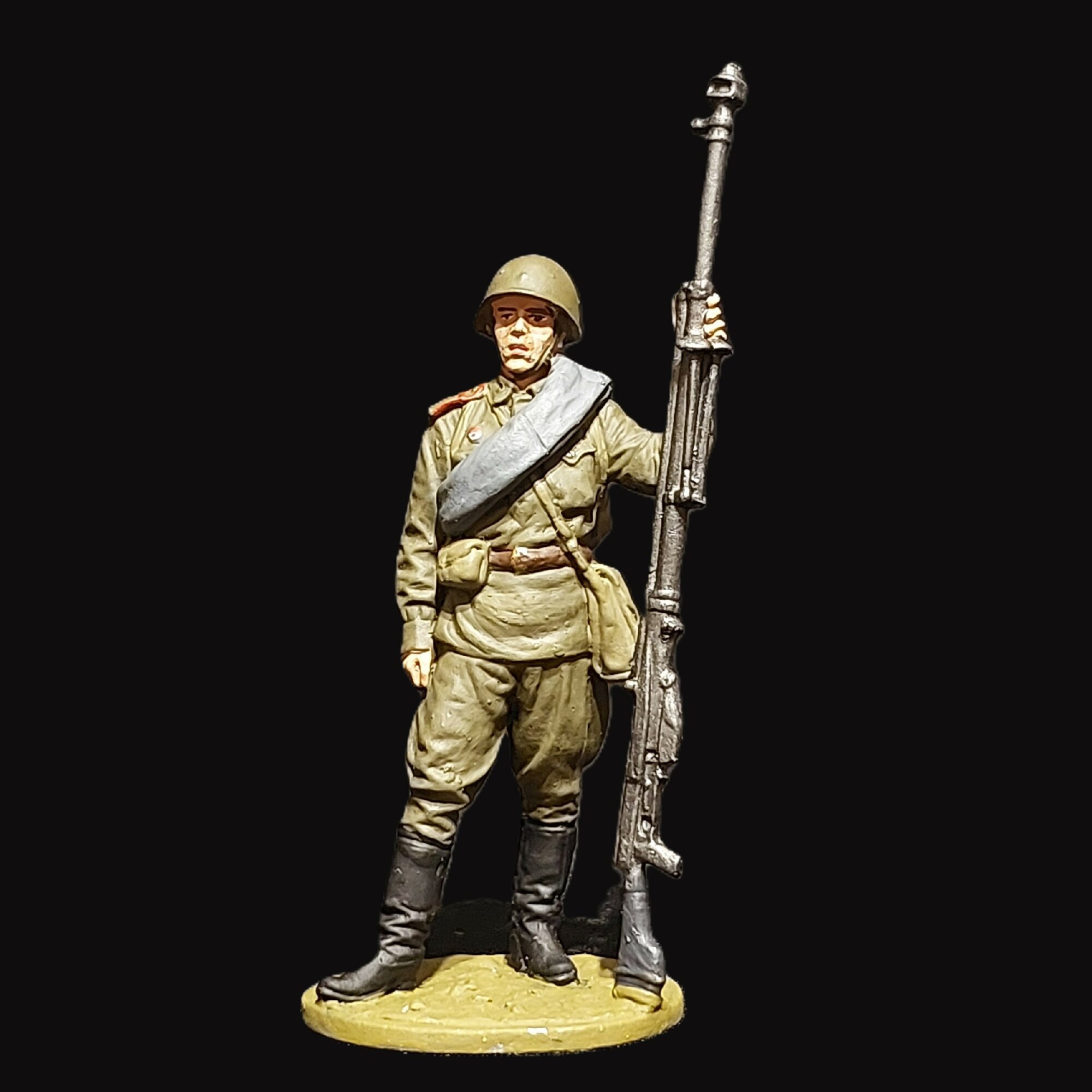 Оловянный солдатик "Гв. ефрейтор — наводчик противотанкового ружья (птрс), 1943г. СССР"