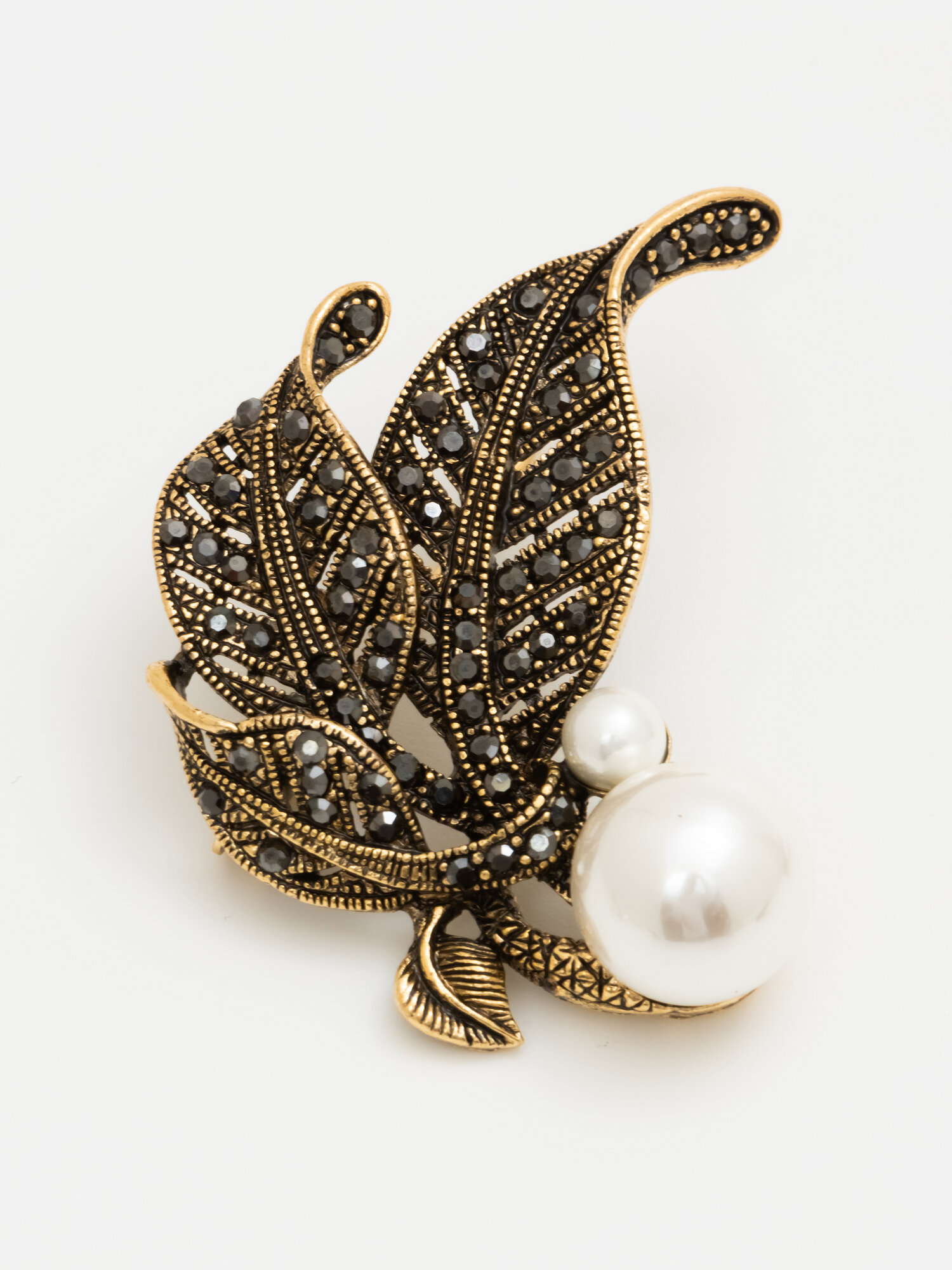 Брошь, кристалл, жемчуг имитация