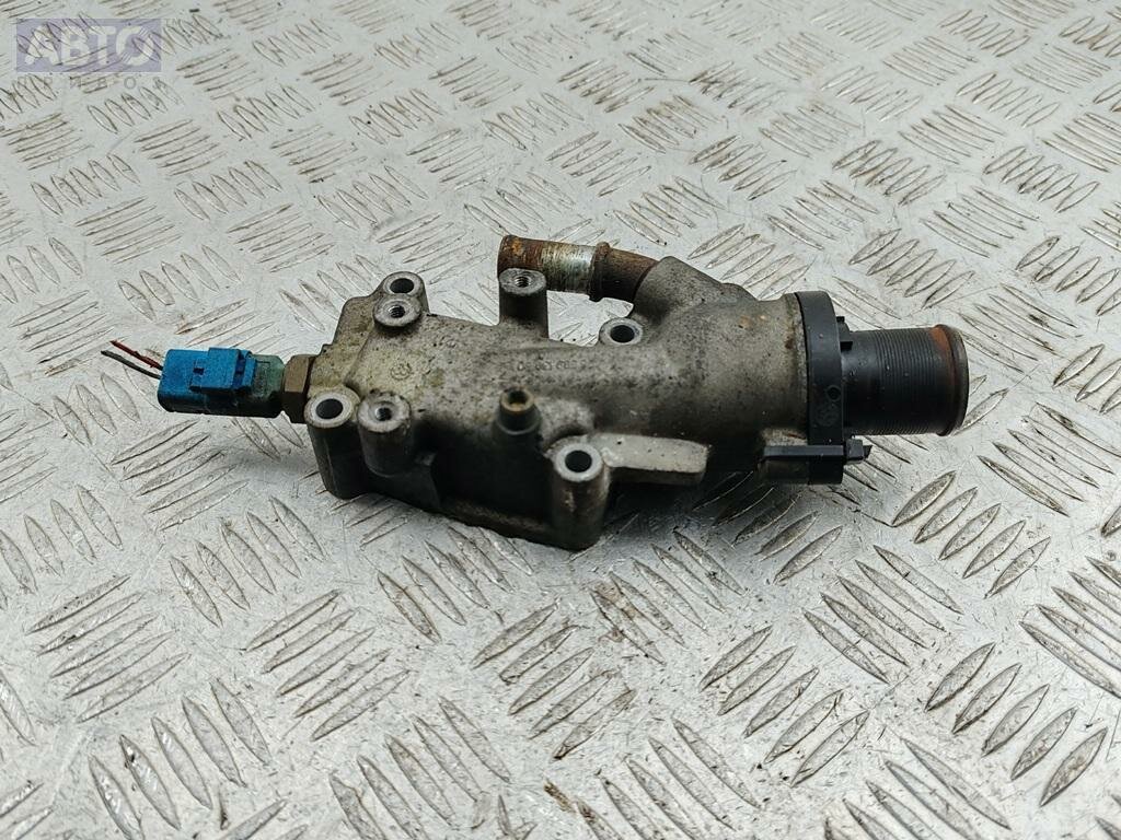 Корпус термостата Peugeot 307