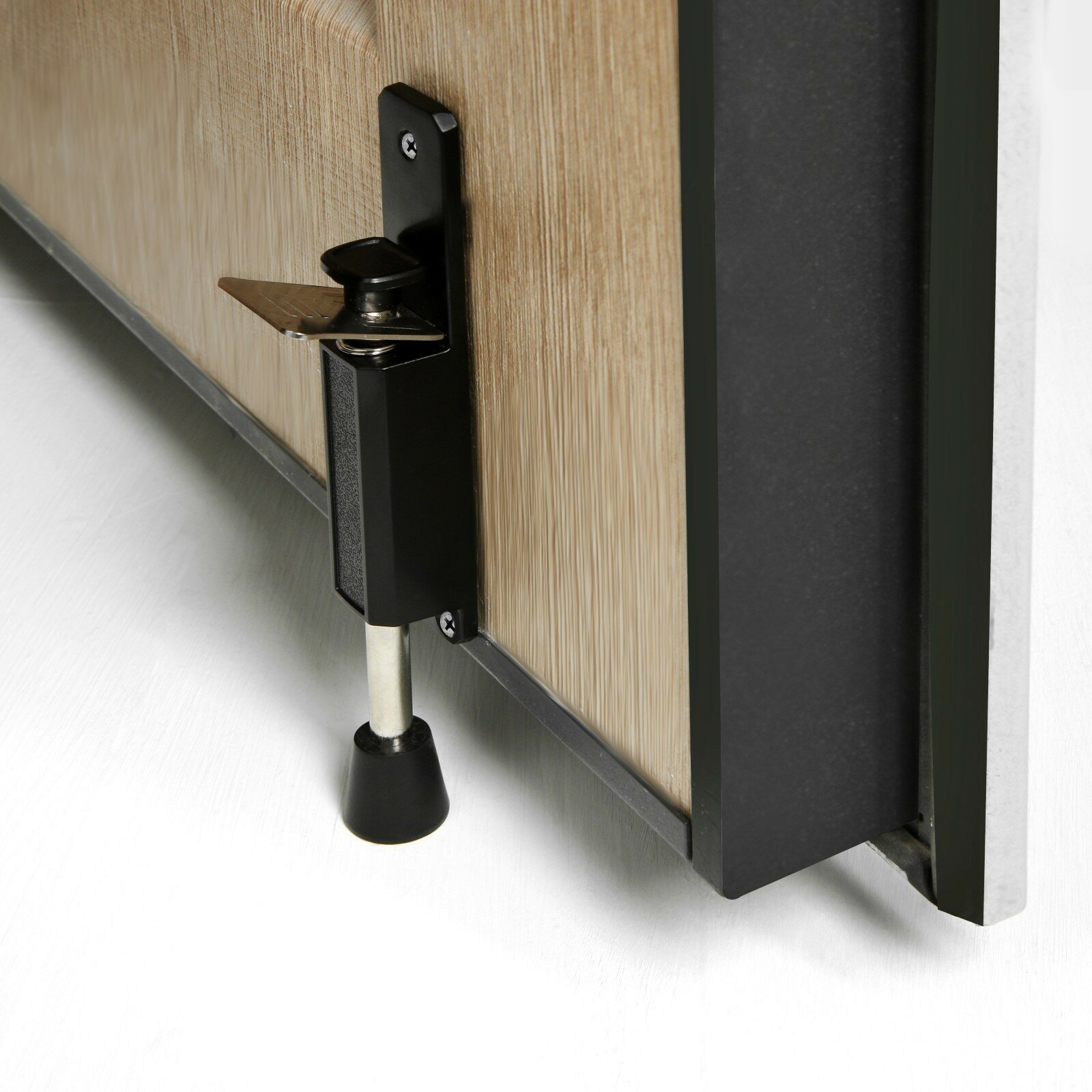 Дверной стопор LOCKLAND, цвет черный, 7116045