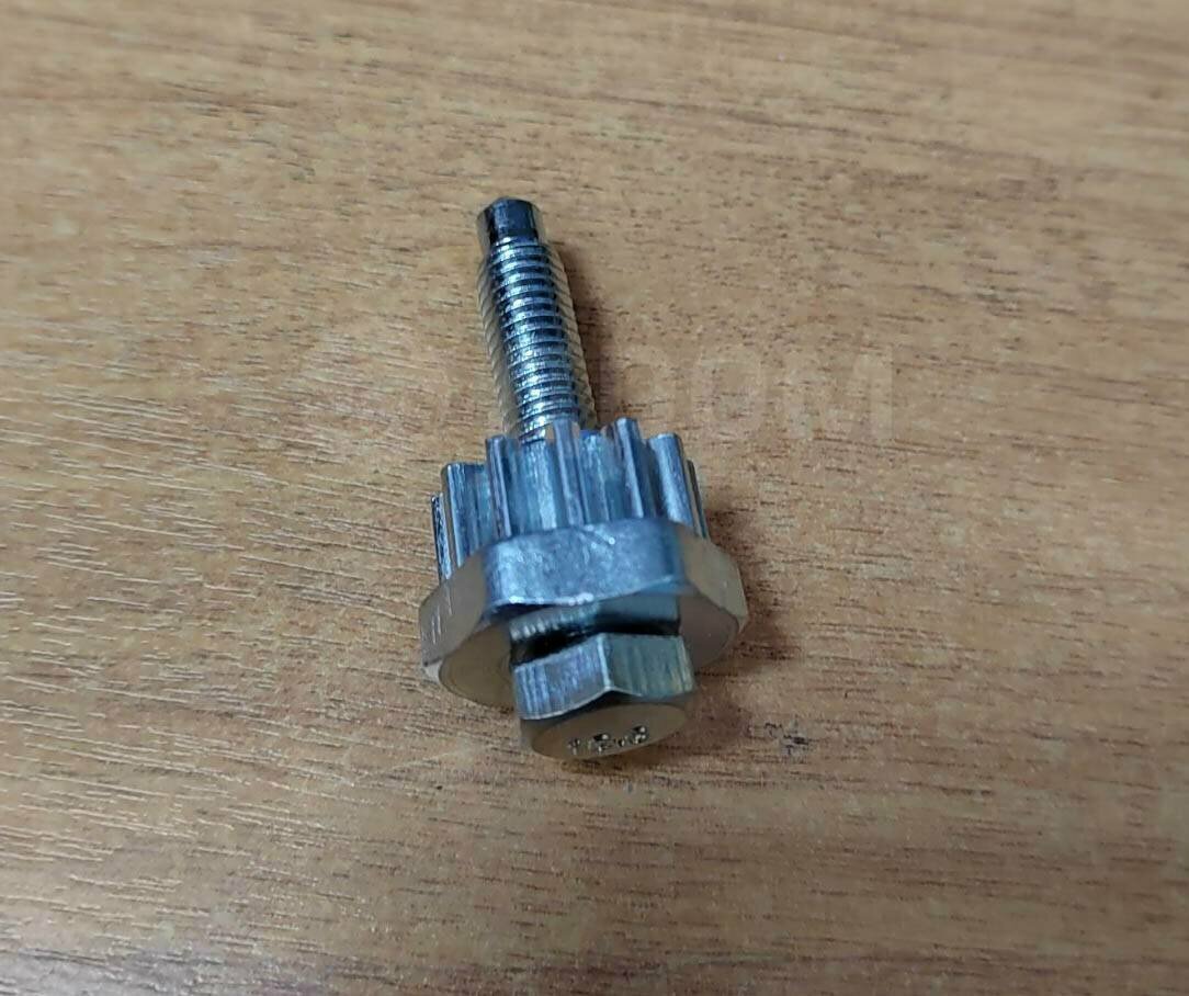 Болт натяжителя генератора Audi 80 / Passat b3 (JP Group)