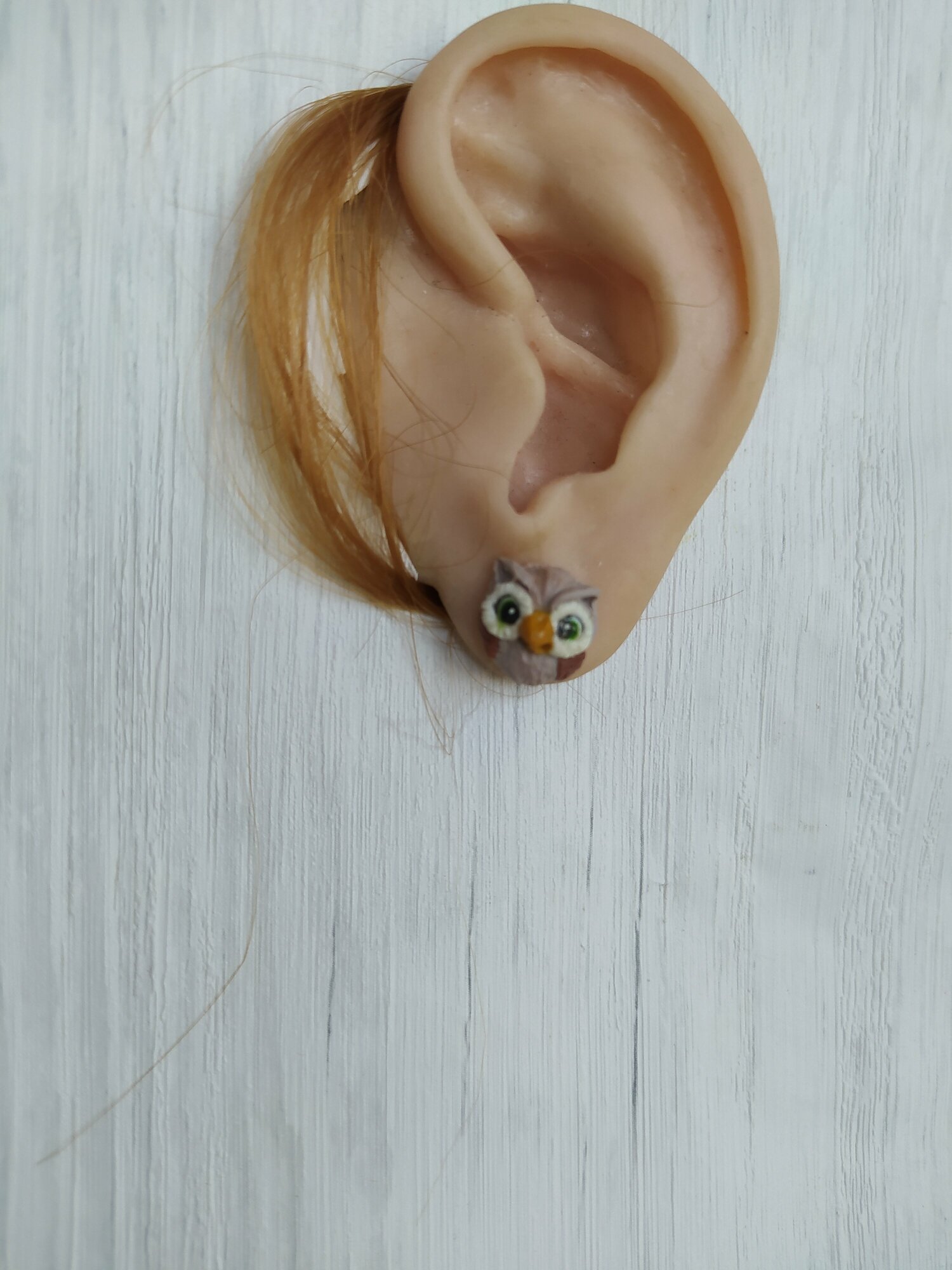 Серьги пусеты Tiny Petal, полимерная глина, размер 10 мм, коричневый — фото 1