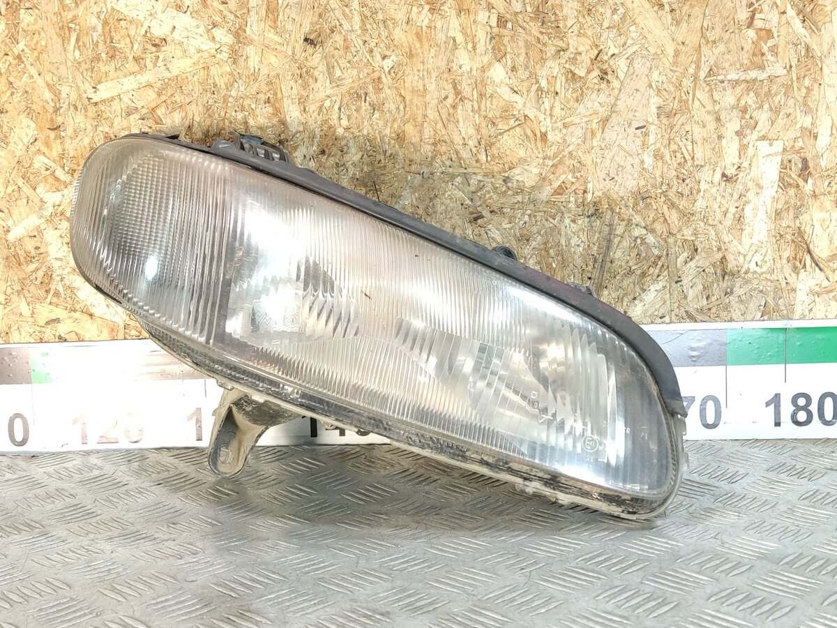 Фара правая OPEL Omega B 90487568