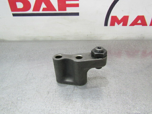 Опора коромысел двигателя D2066 MAN TGA, TGS, TGX