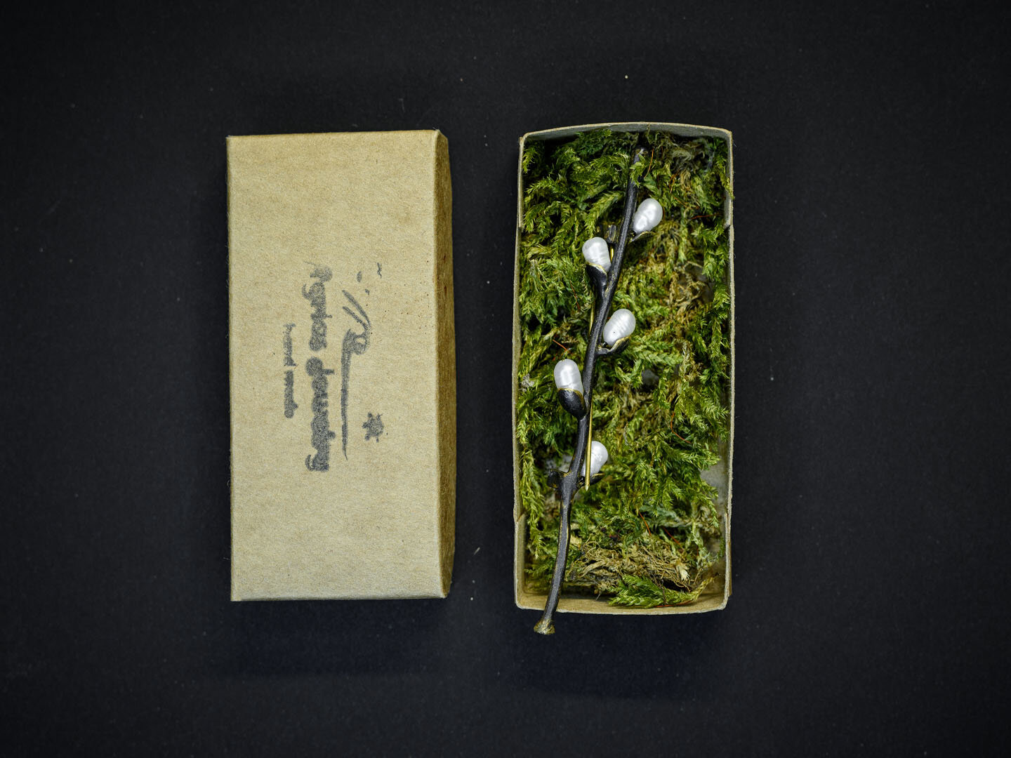 Славянский оберег, брошь Agrias Jewelry, жемчуг пресноводный