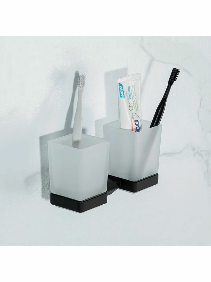 Держатель+ 2 стакана для ванной комнаты GAPPO G0708-6, черный