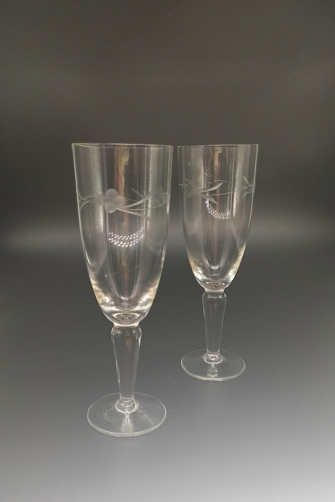 Винтажный советский набор фужеров на фигурной ножке, стекло, СССР