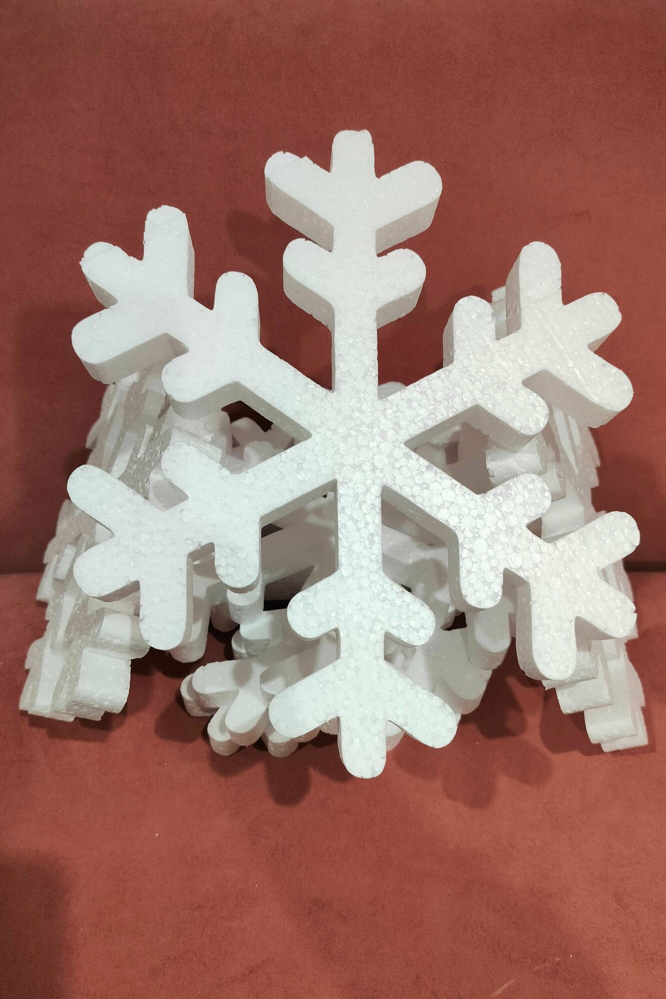 Снежинки из пенопласта (10 штук)