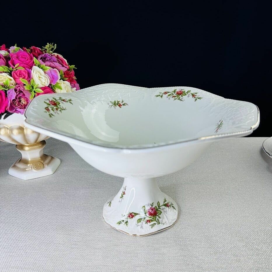 Фруктовница 31х18 см на ножке доминика 1 шт.