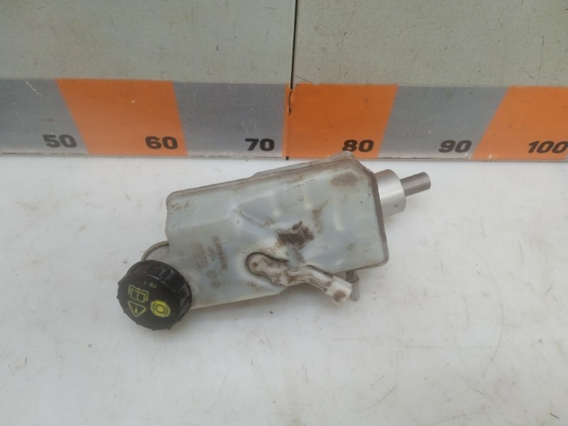 Б/У Форд Фокус 2 Цилиндр тормозной главный Ford Focus 2007 2 282905 FORD арт. 1547484
