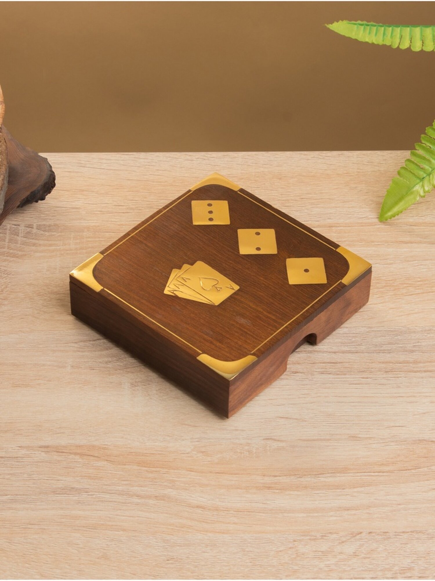 Шкатулка для хранения игральных карт 12.5х12,5 см, дерево шишам, латунь