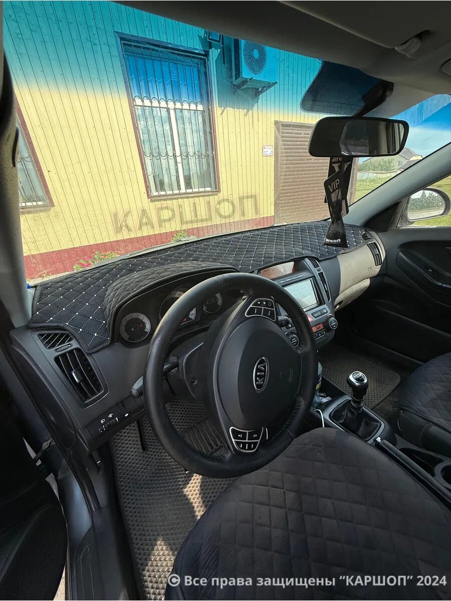 Накидка на панель для Киа Сид 1