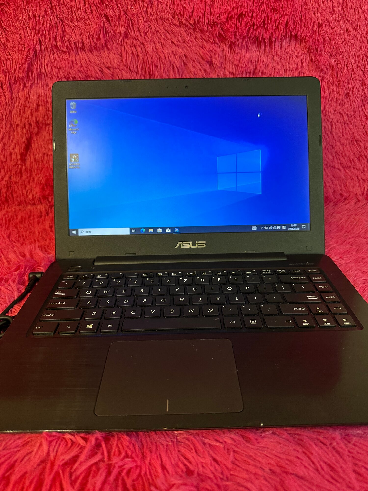 Asus A456U i5 6200U Geforce 920M 2gb 8gb vram / 256 gb ssd
