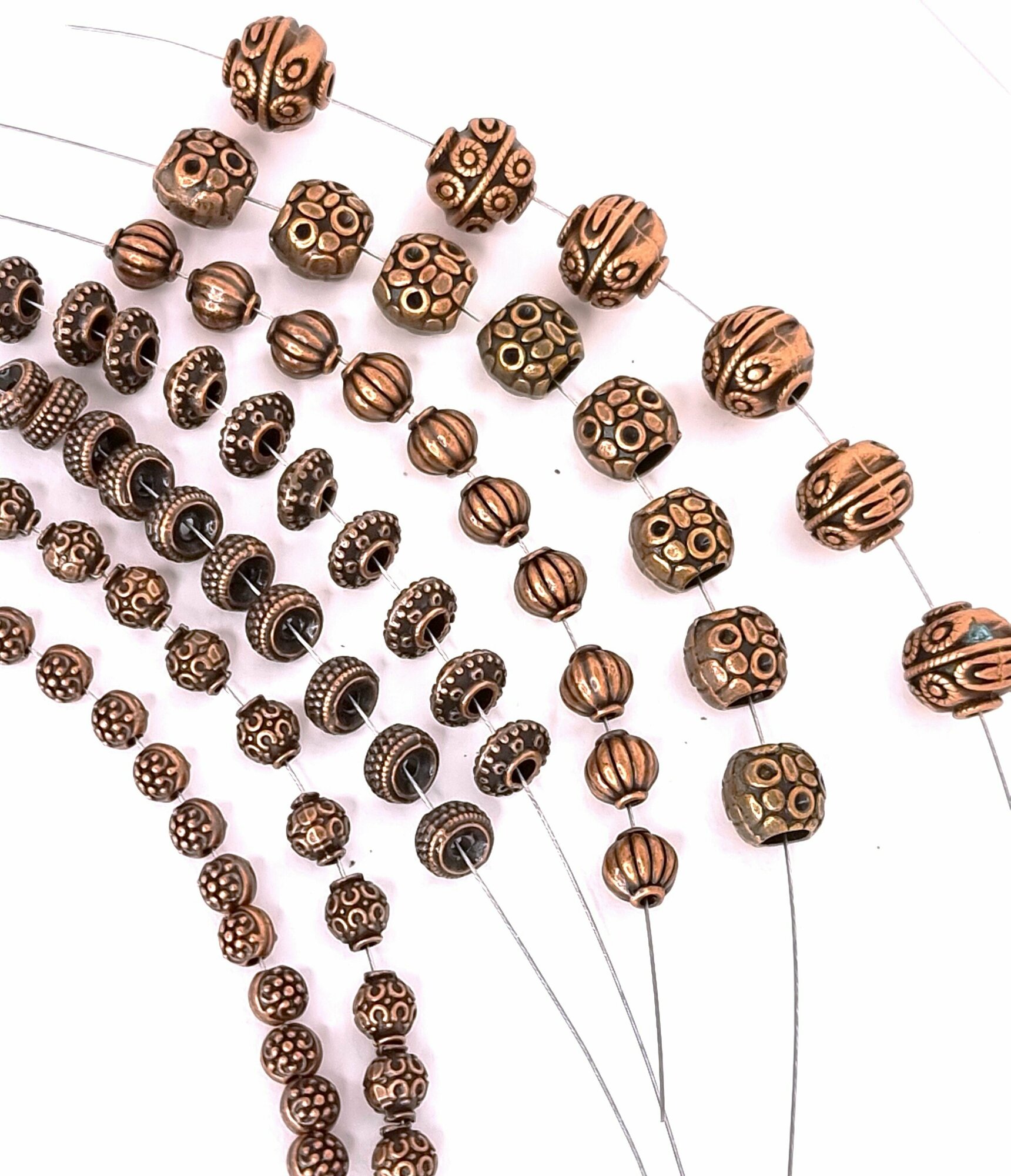 Металлические бусины 4-11мм. Медь. 73шт.