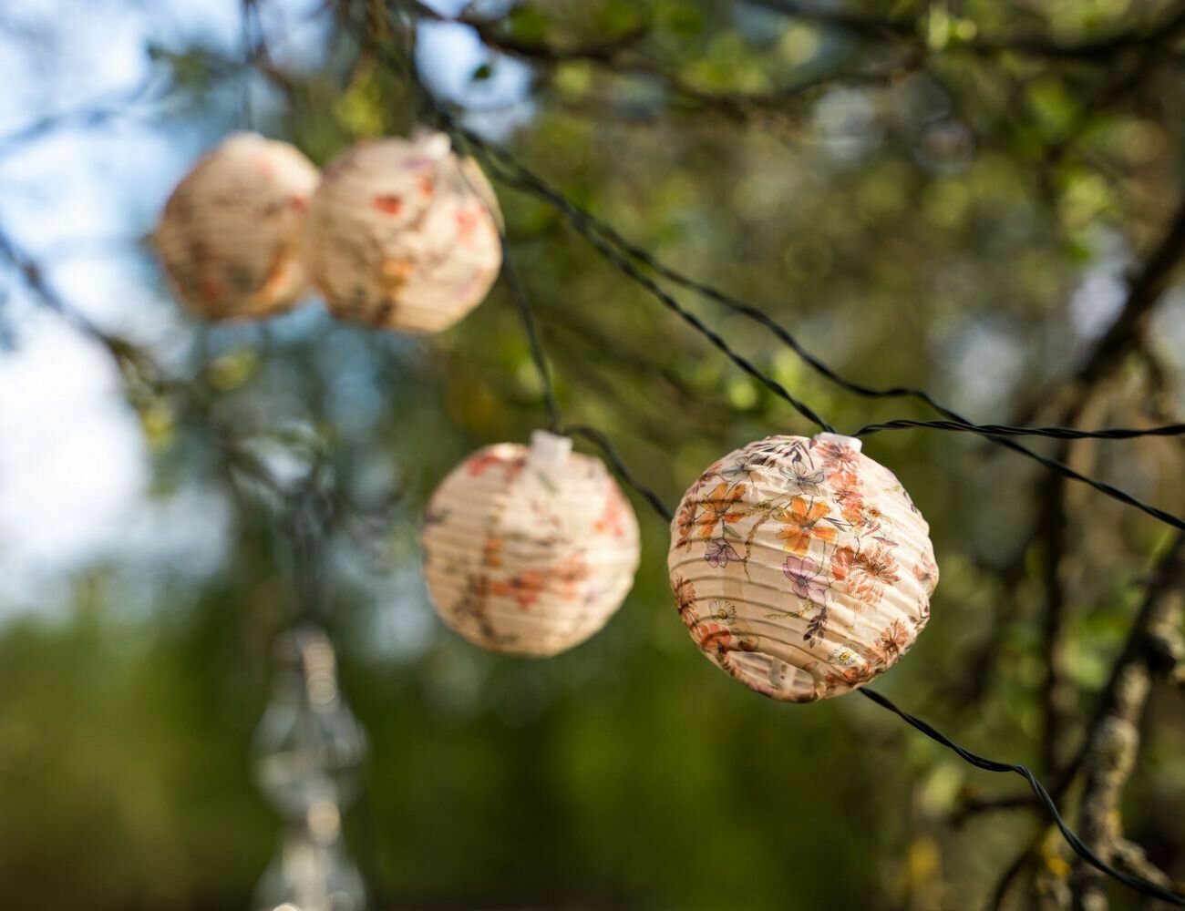 Садовая гирлянда - китайские фонарики, 10 тёплых белых LED-огней, 4.5+3 м, чёрный провод, Kaemingk