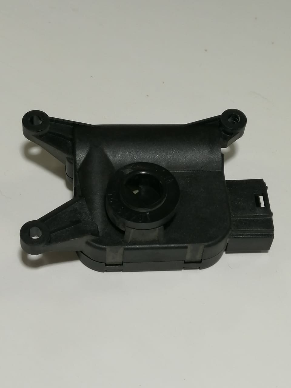 Привод отопителя JAC S5 (2013-2019) [2.0 16V 6MT внедорожник Turbo] 8126100U151005