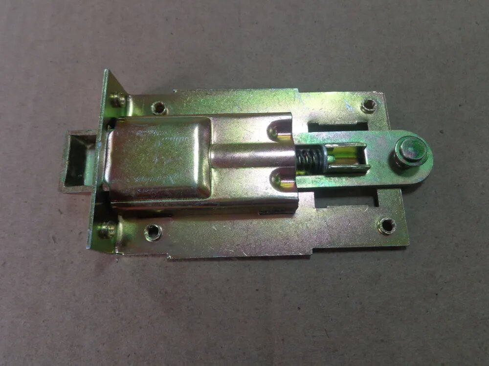 Защелка задней двери ИЖ-2715,2717