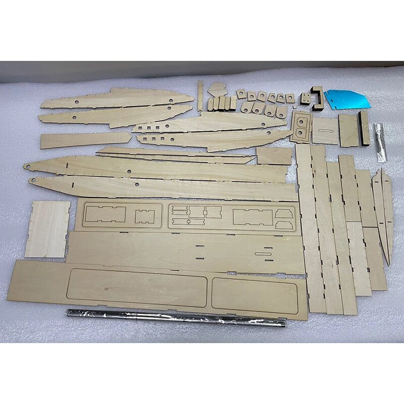 Деревянный радиоуправляемый катер Goni 80 см