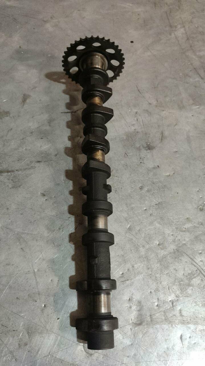 Распредвал Toyota Yaris XP10 2001 13502-21031