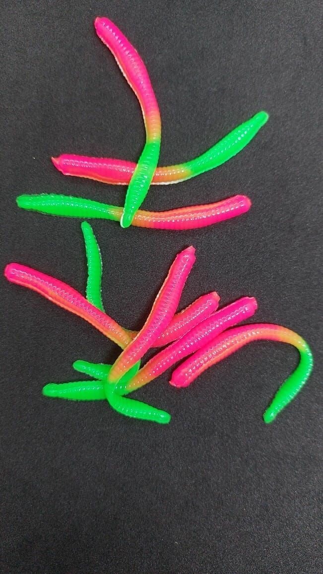Силиконовые сьедобные приманки "Бобровый хвост". цвет зеленый-розовый