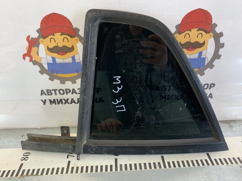 Форточка двери задняя правая Ford Mondeo B5Y 2000- 1346077