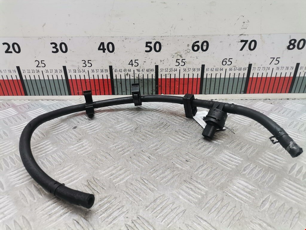 Датчик температуры топлива Volkswagen Passat 5 GP 038906081B арт. 2100339