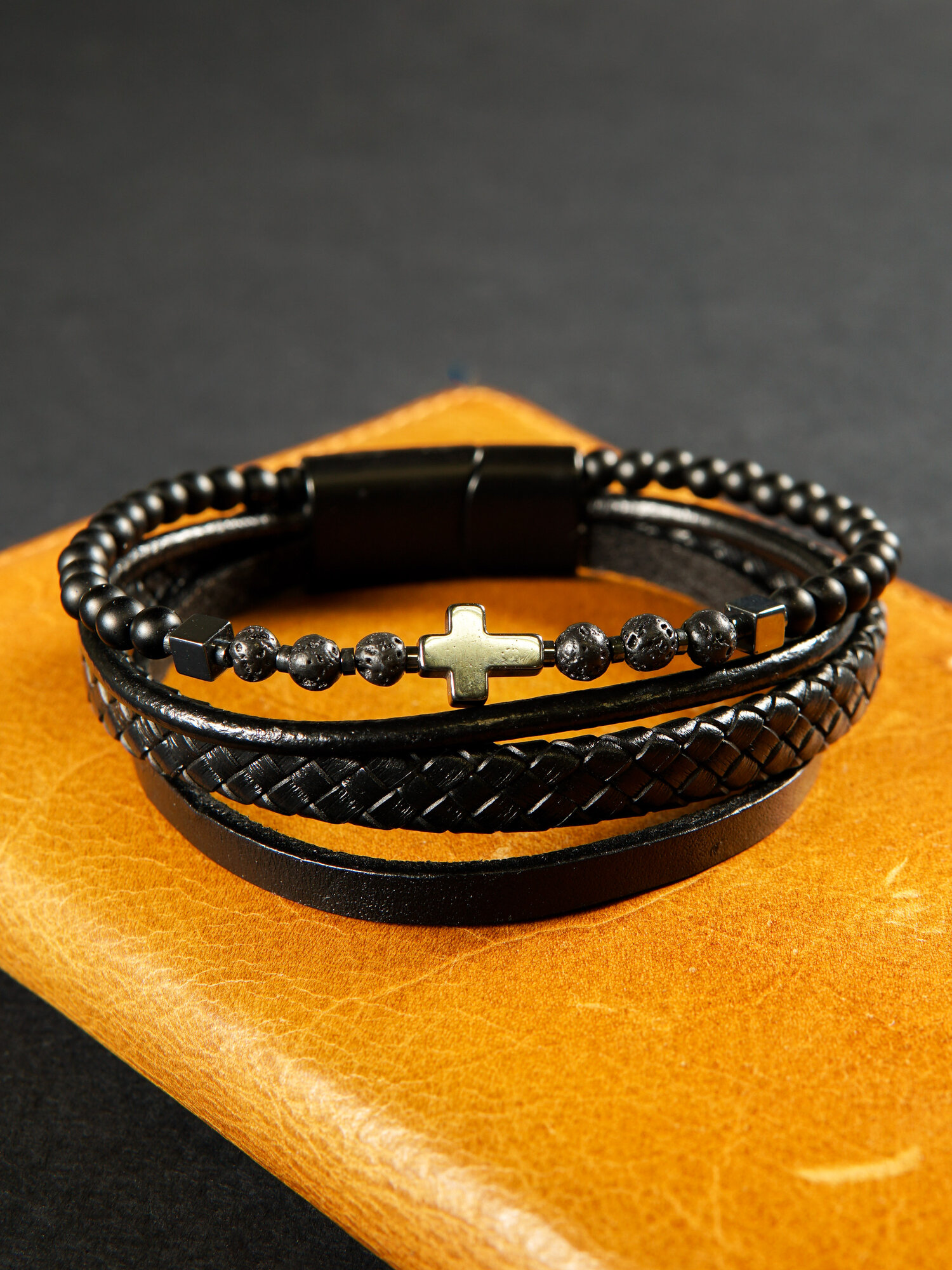 Жесткий браслет, вулканическая лава, агат, гематит