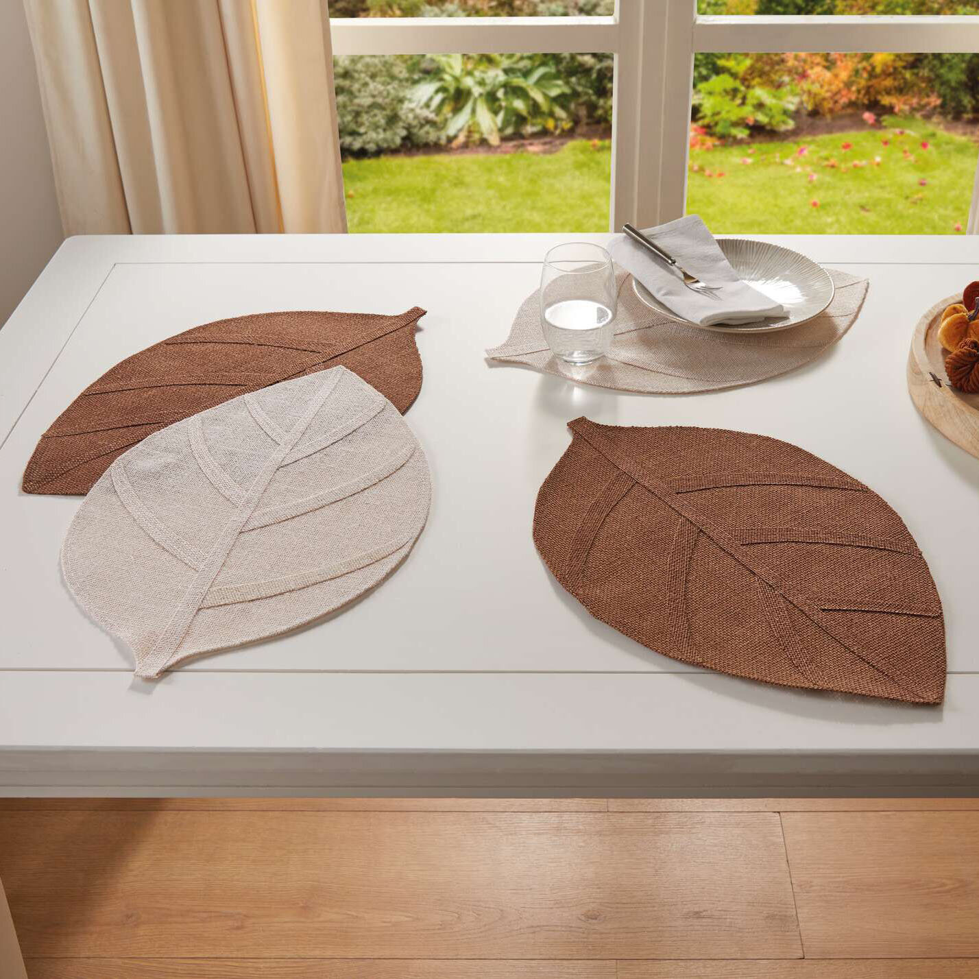 Подложки на стол "Листья" 4 штуки