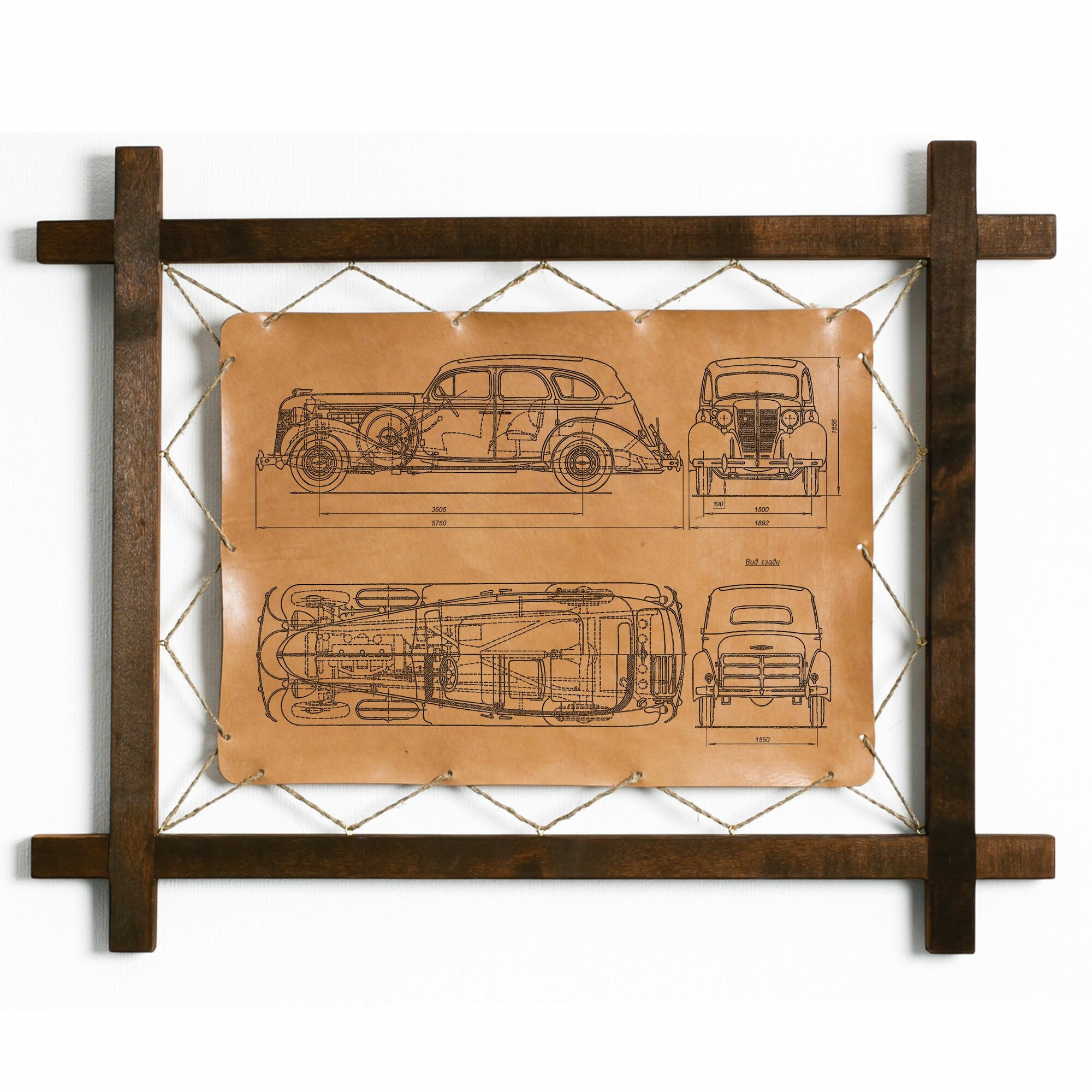 Интерьерная картина из натуральной кожи "Спортивный автомобиль ЗИС-101А", декоративное настенное панно в деревянной раме, BoomGift
