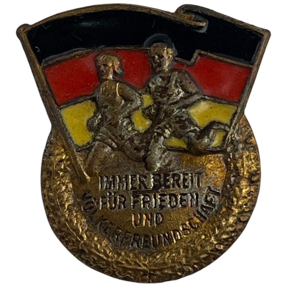 Знак "За спортивные достижения" (Всегда готовы к миру и международной дружбе) ГДР 1953-1956 гг.