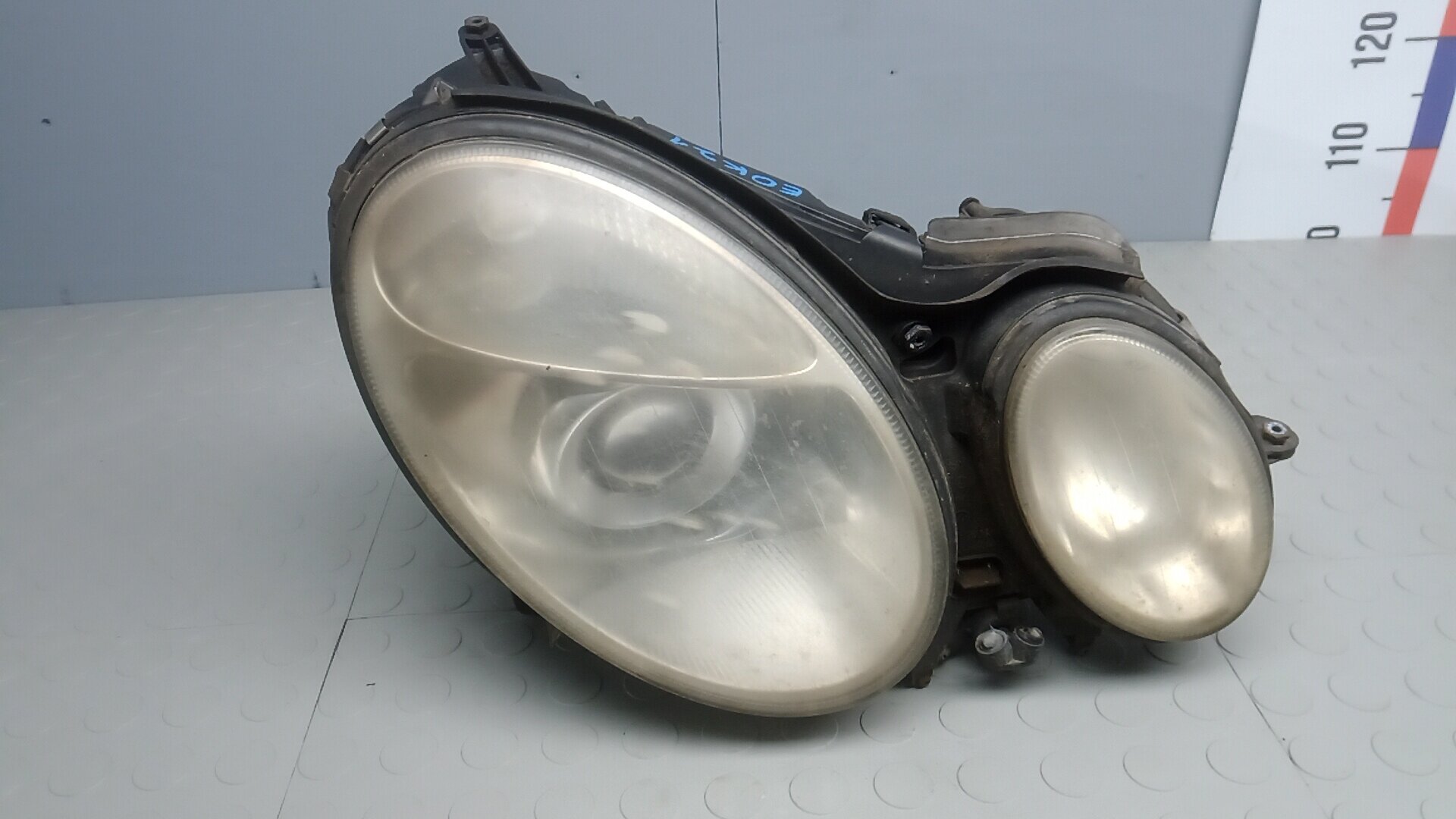Фара правая MERCEDES BENZ E-CLASS W211, Номер A0028202426