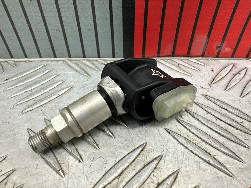 Датчик давления в шине BMW 5-Series (G30/G31/G38) 36106887140 арт. 2216369