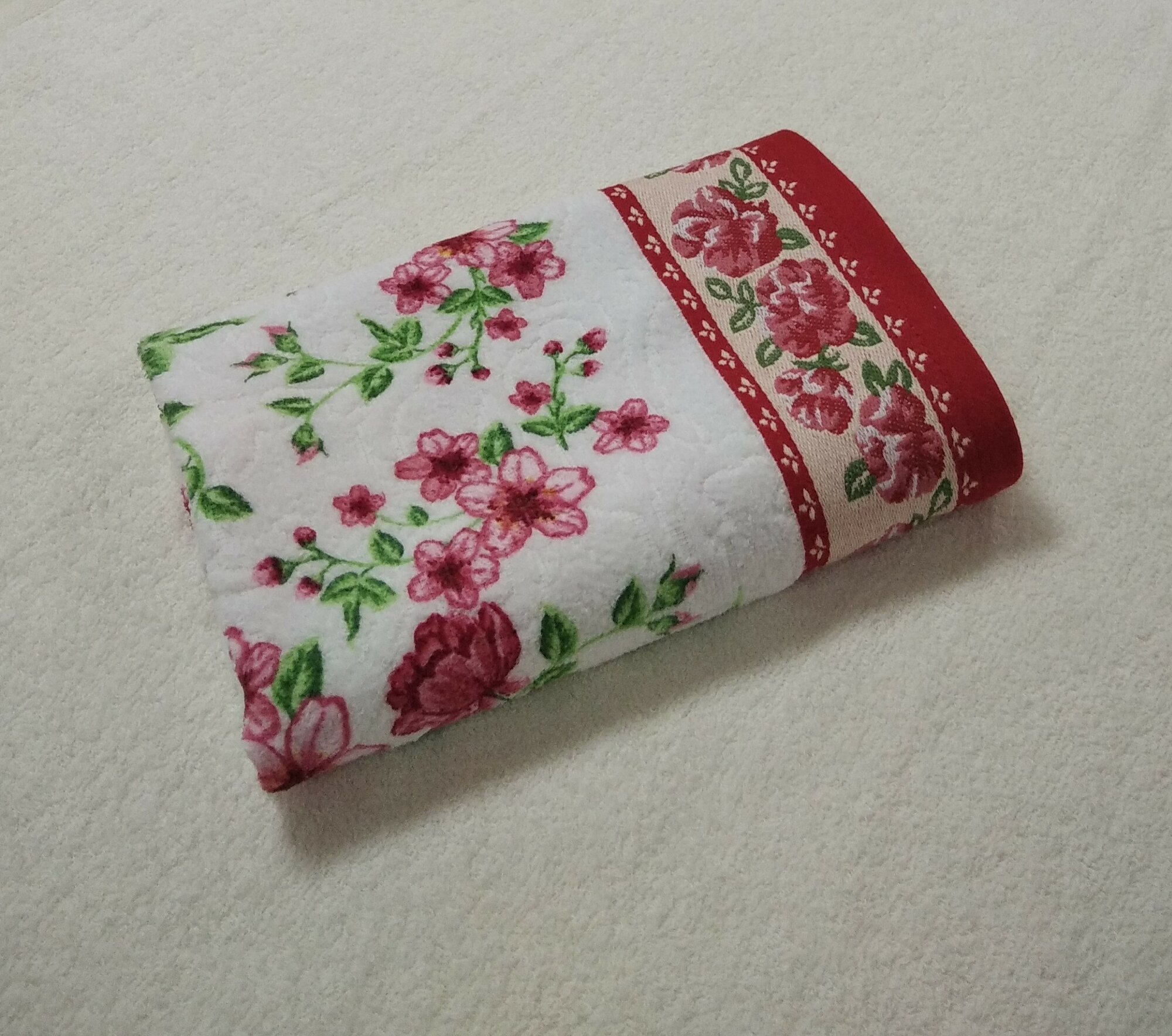 Полотенце Sunvim "Япония Люкс" 45x90 / состав ткани 100%хлопок, цветы на белом фоне, фактура махровая