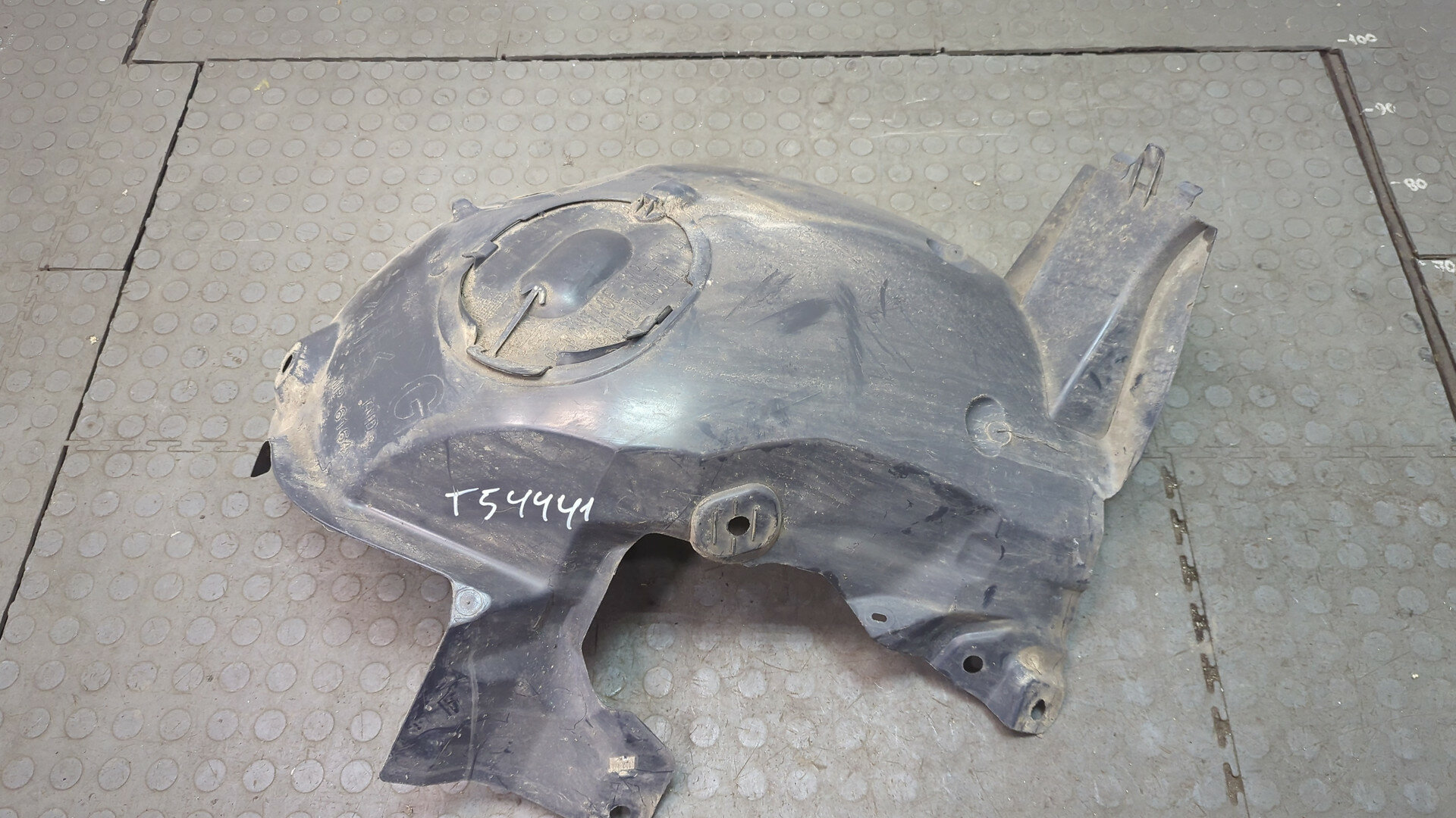 Защита арок (подкрылок) левая передняя Renault Kangoo Б/У