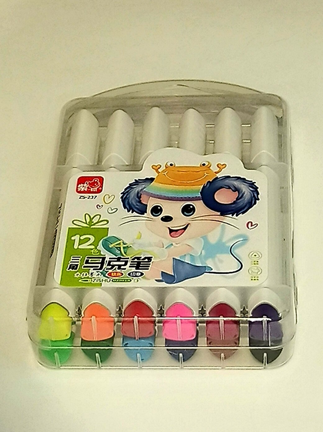 Фломастеры-кисточки в пластиковом пенале