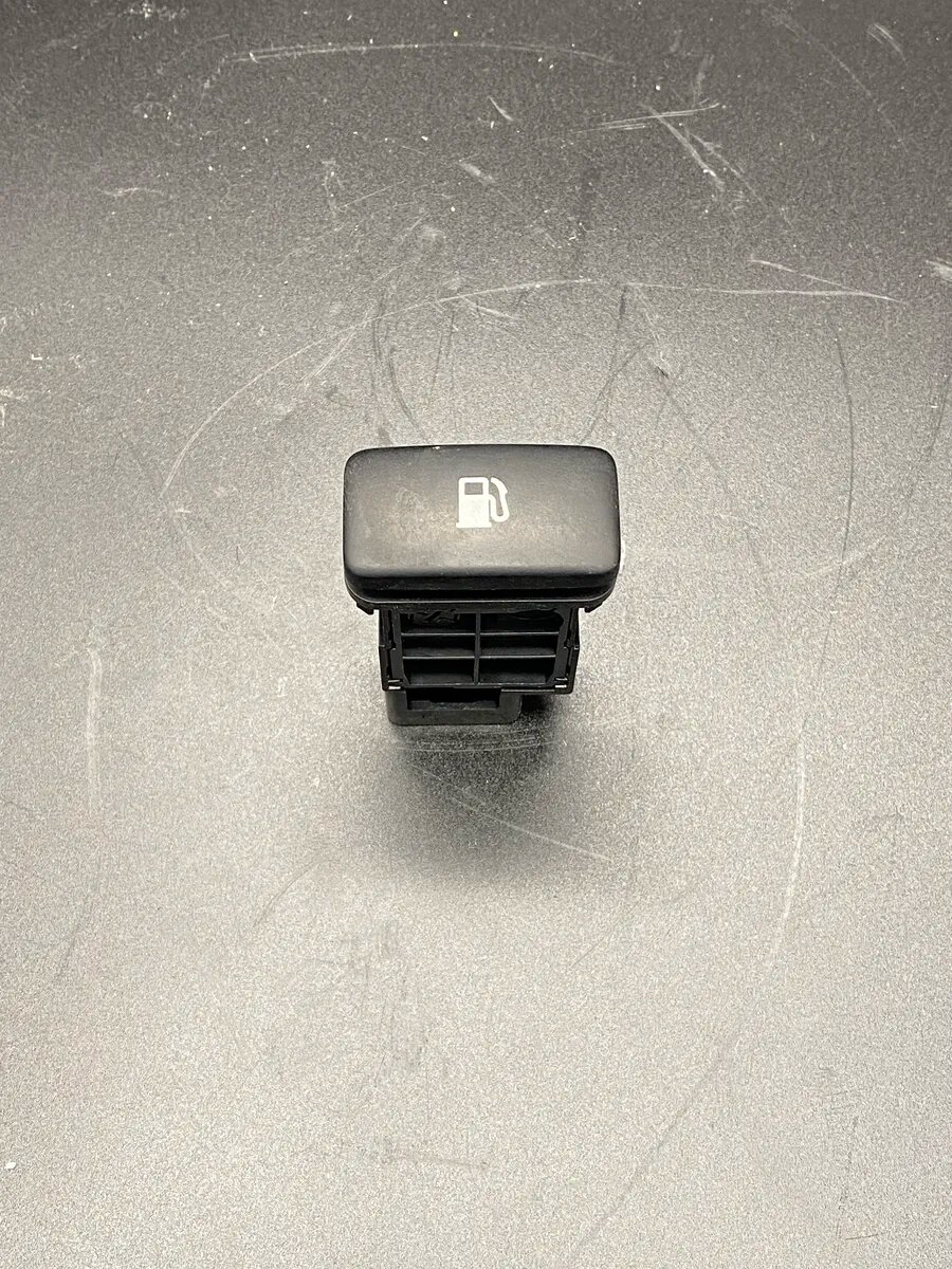 Кнопка открывания бензобака Контрактный Toyota