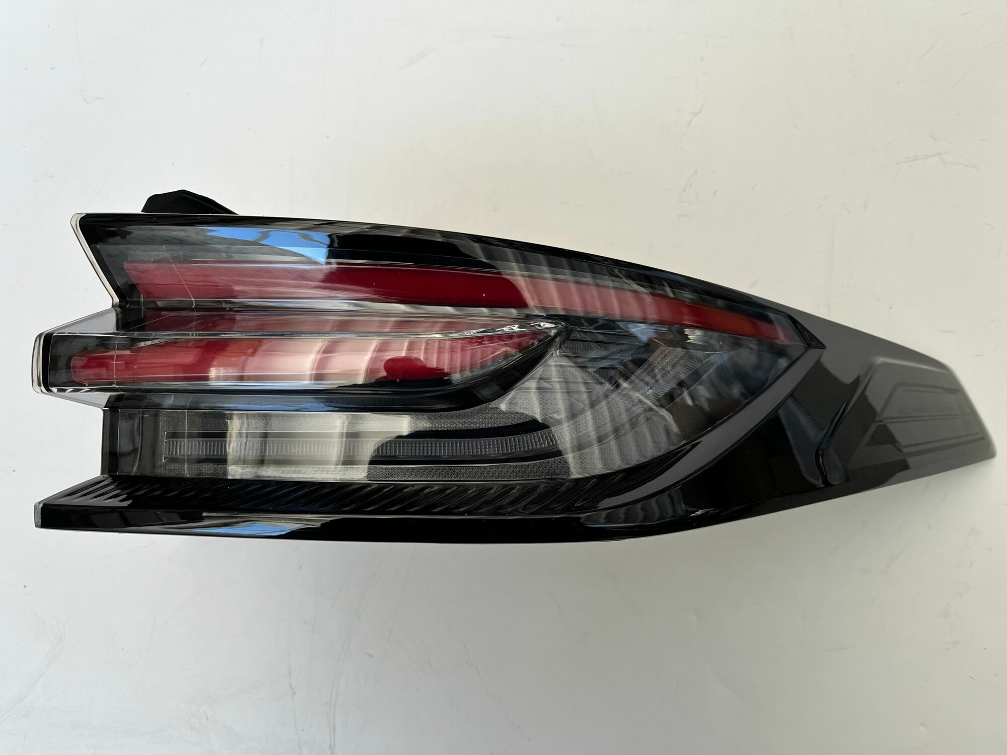 Фонарь задний правый Changan UNI-K [2.0 16V 8AT внедорожник 4X2 Turbo] CD569F2805030500