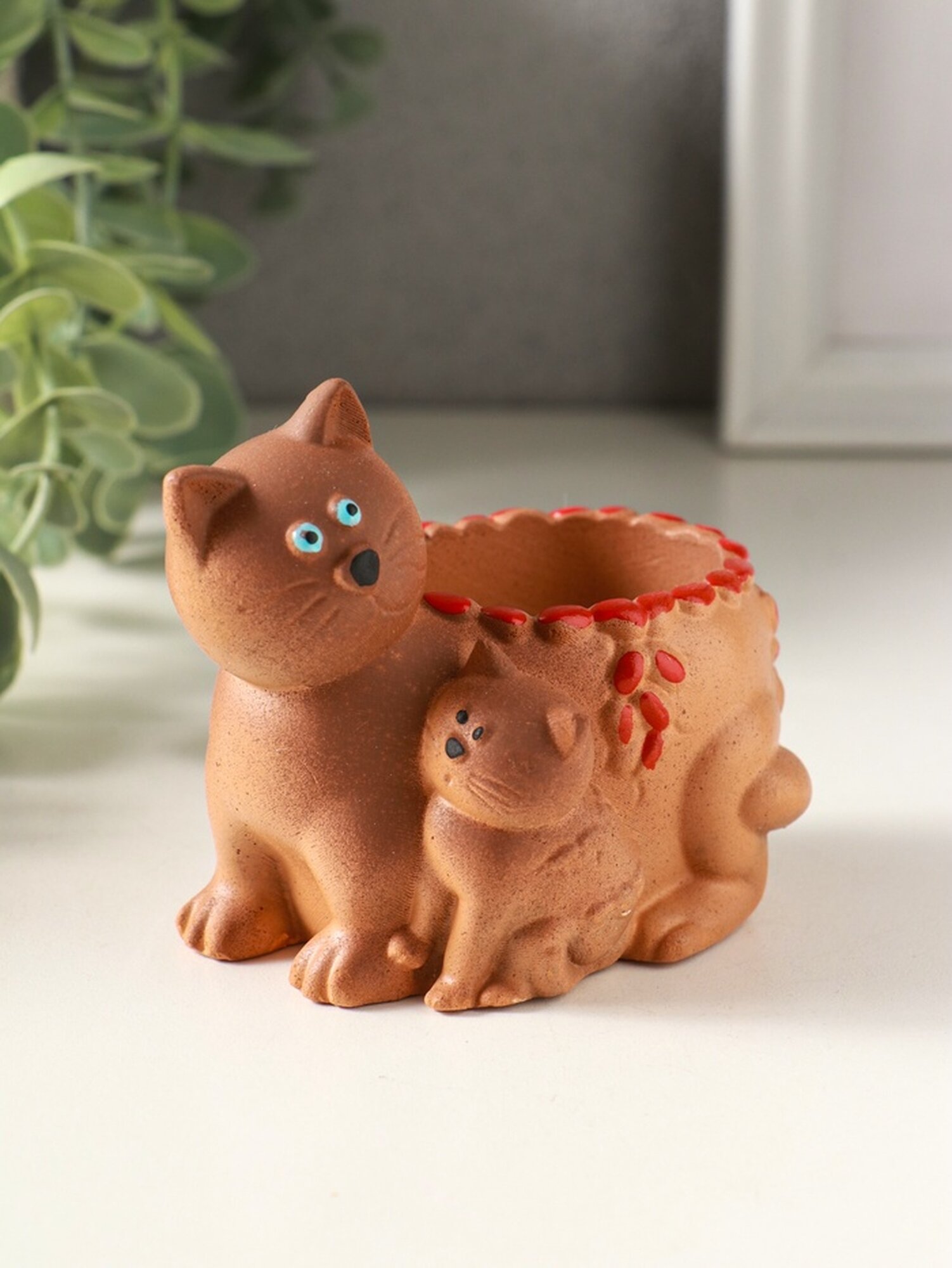 Подставка для мелочей "Кошка с котенком" 8х9х6 см, охра, гипс