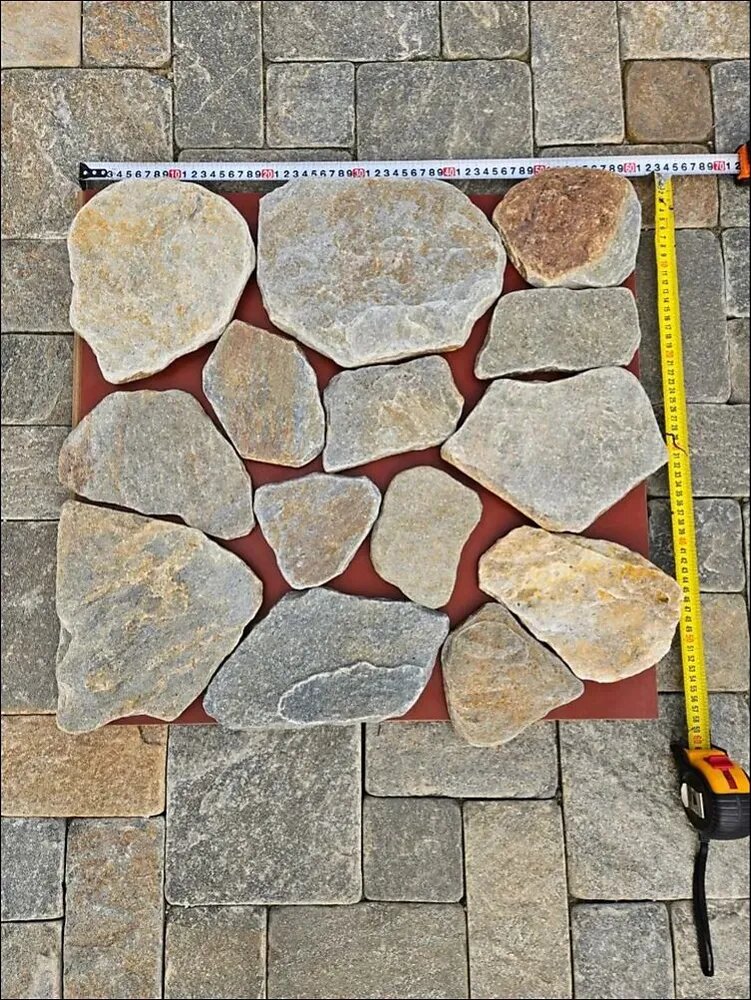 Плитняк, камень натуральный. Кварцит галтованный, толщина 1,0-2,5 см, 0,33 м2