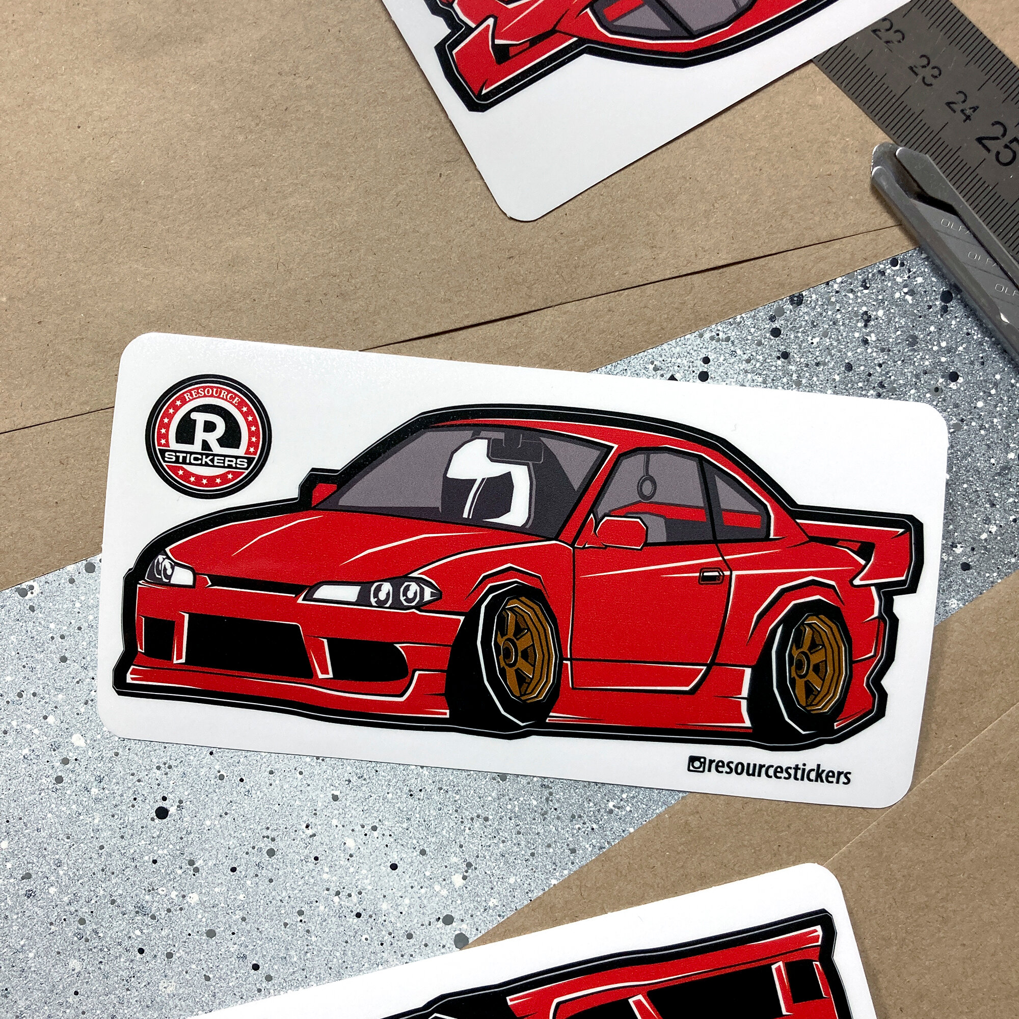 Наклейка на авто Nissan Silvia S15 красная 15х6.5