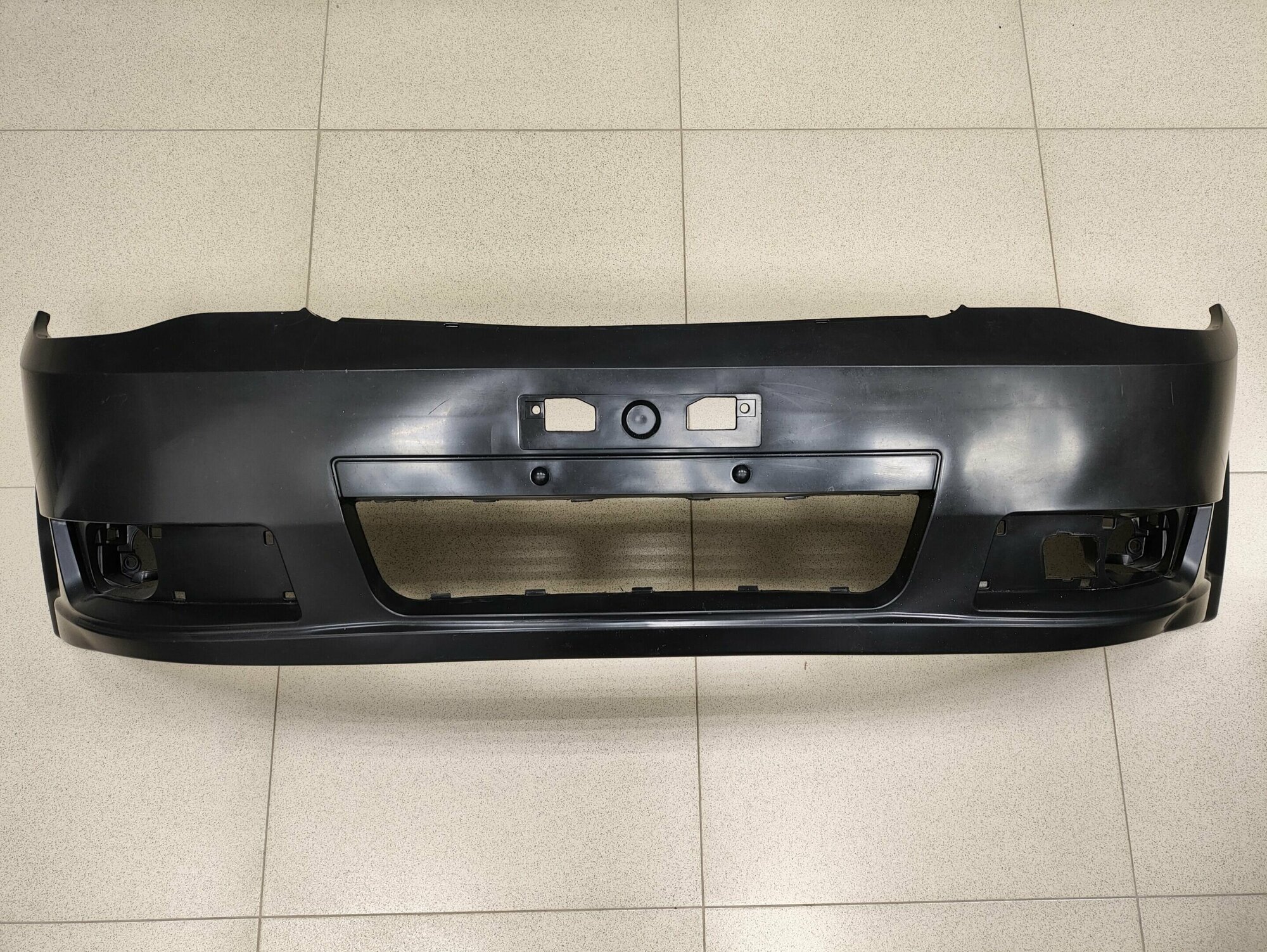 Бампер передний Faw Vita [1.5 16V 5MT седан] 5211952K90