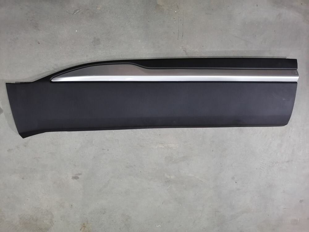 Молдинг двери передней левой Chery Tiggo 4 FL (2018+) [1.5 16V 6AMT внедорожник Turbo] J609000782AA