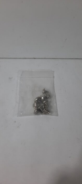 Винты компьютерные мелкая резьба 10 шт.