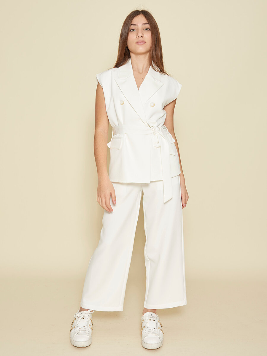 Жилет to be too