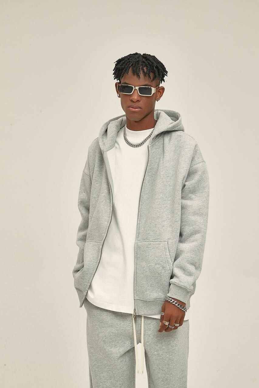 Толстовка спортивная