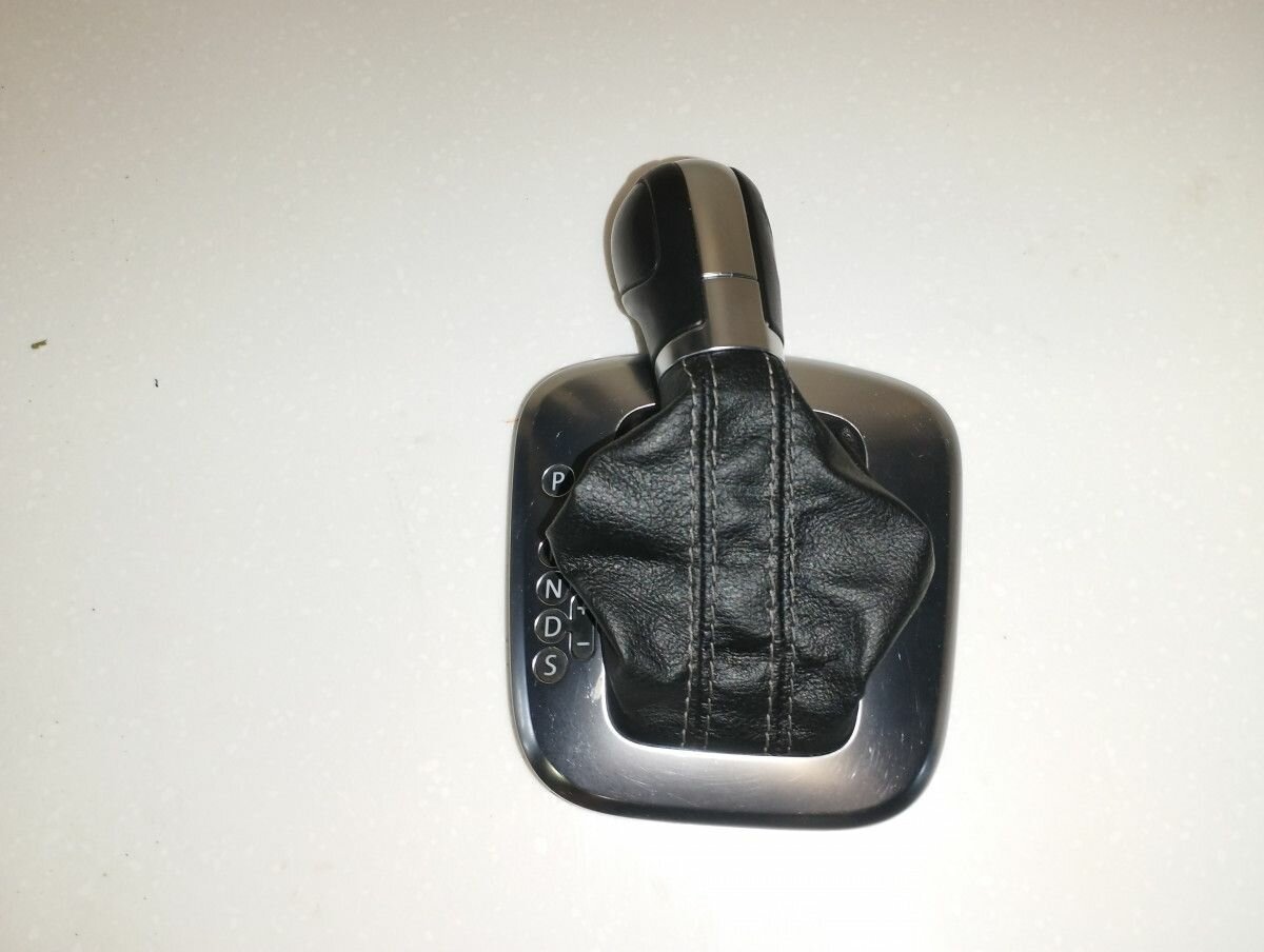Кожух рычага КПП VW Polo 5