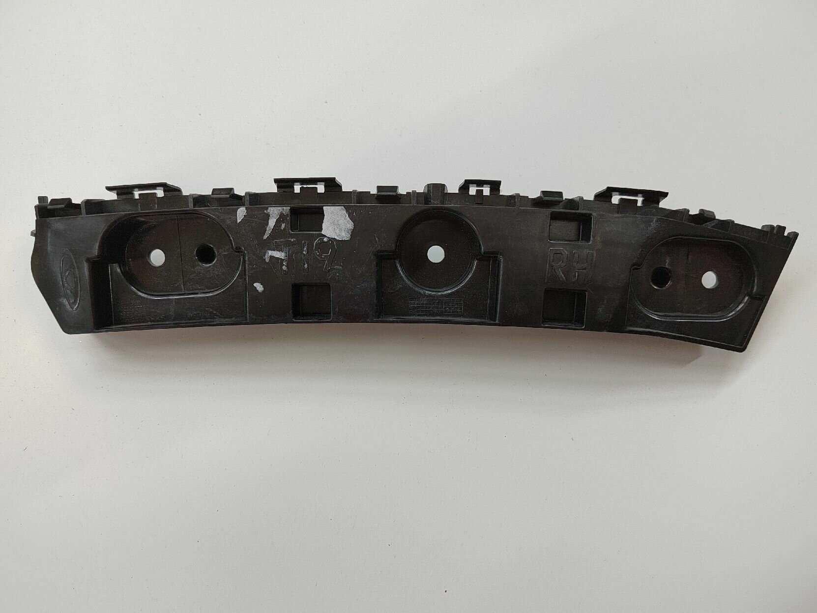 Кронштейн бампера заднего правый Chery Tiggo 4 FL (2018+) [1.5 16V 5MT внедорожник] 602000277AA